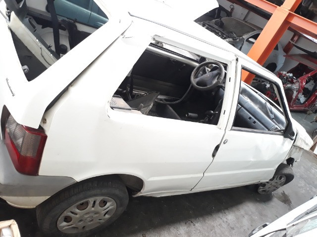 "lateral uno" no Brasil