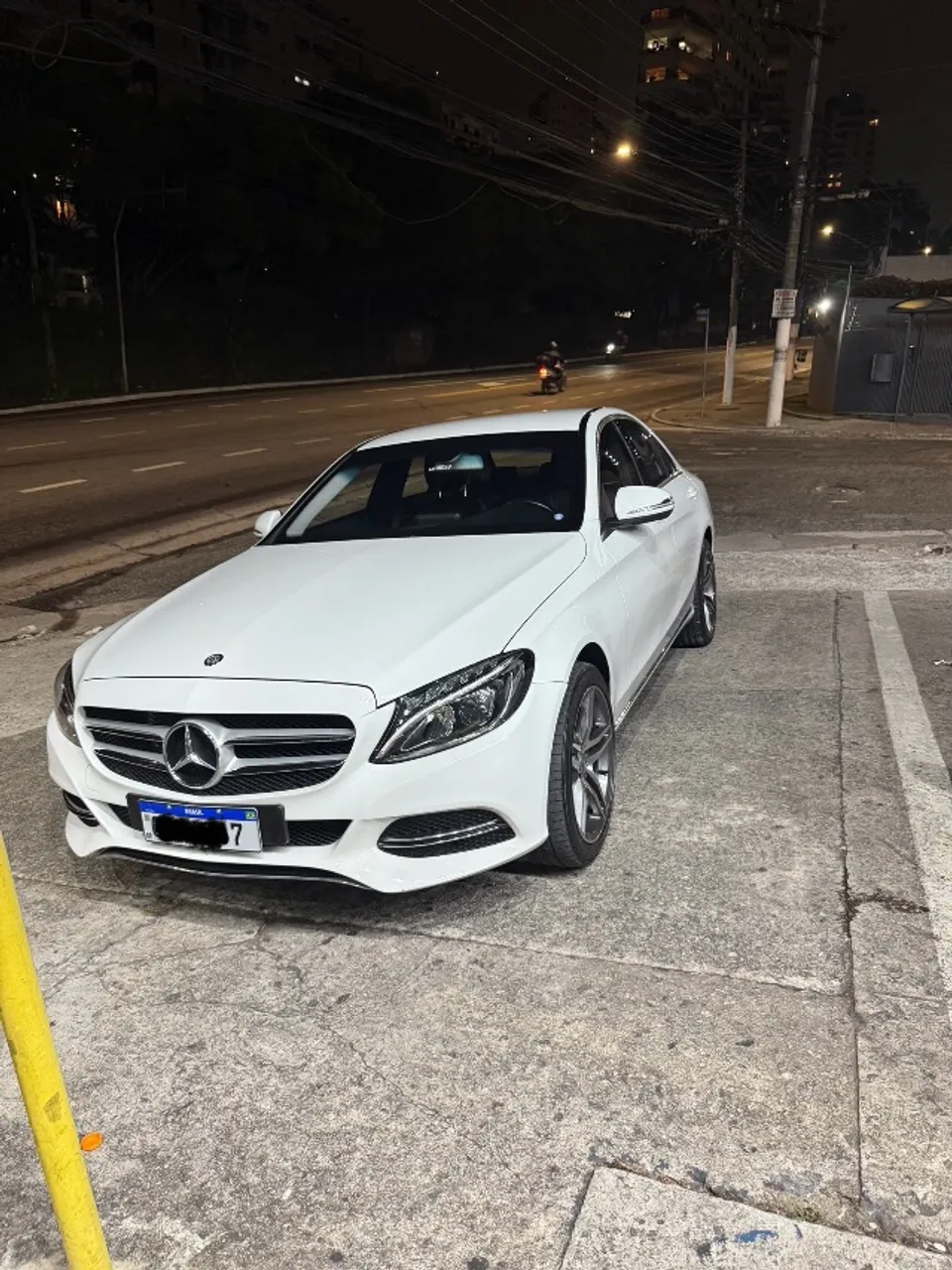 MERCEDES-BENZ C-180 2015 Usados e Novos