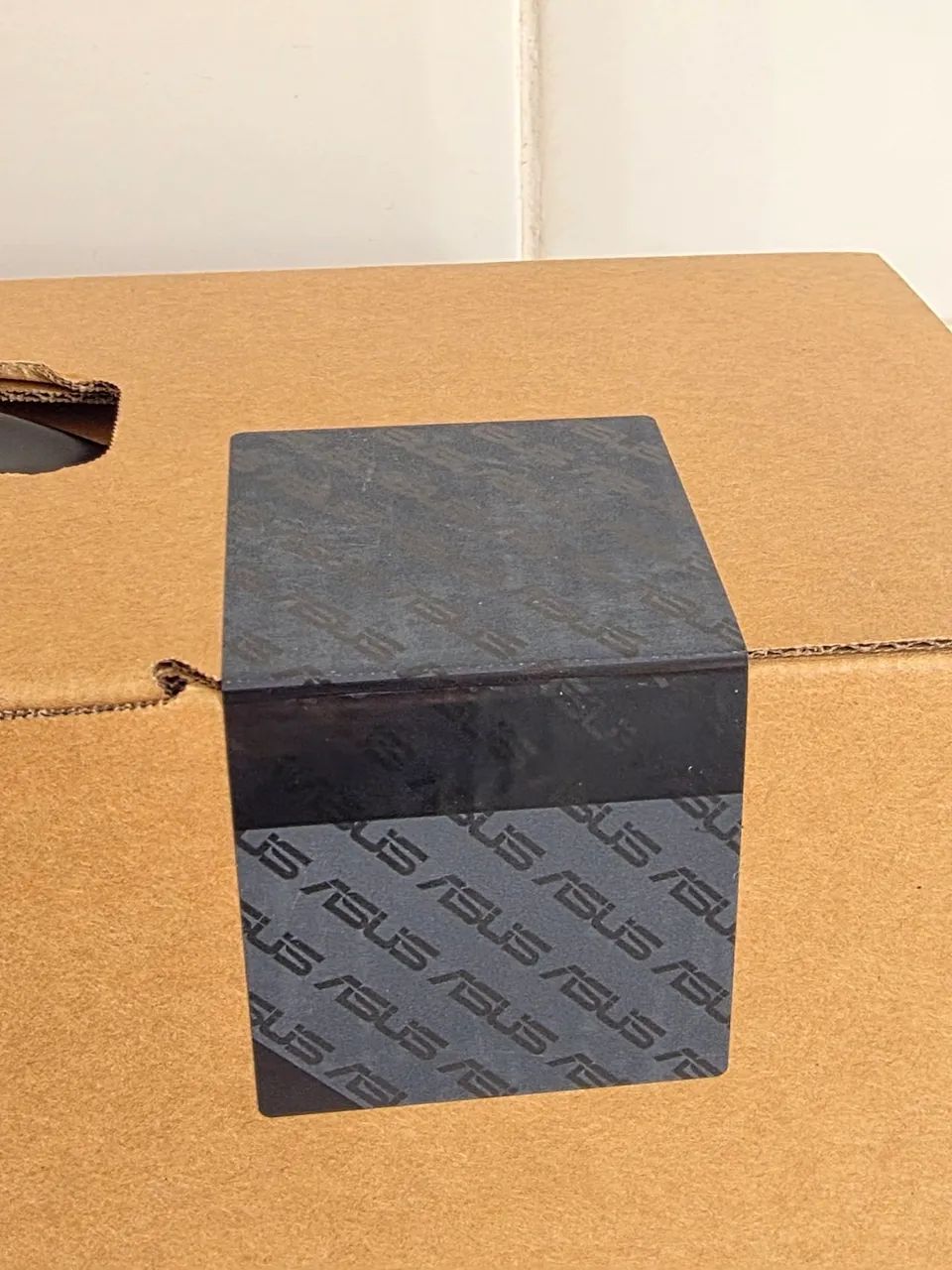 Notebook gamer ASUS ROG STRIX G16 rtx 5070ti ryzen 9 9955hx3d lacrado ...