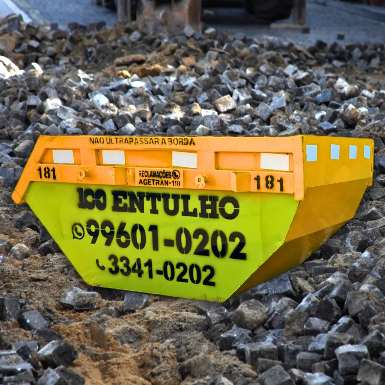 "cacamba entulho" no Brasil