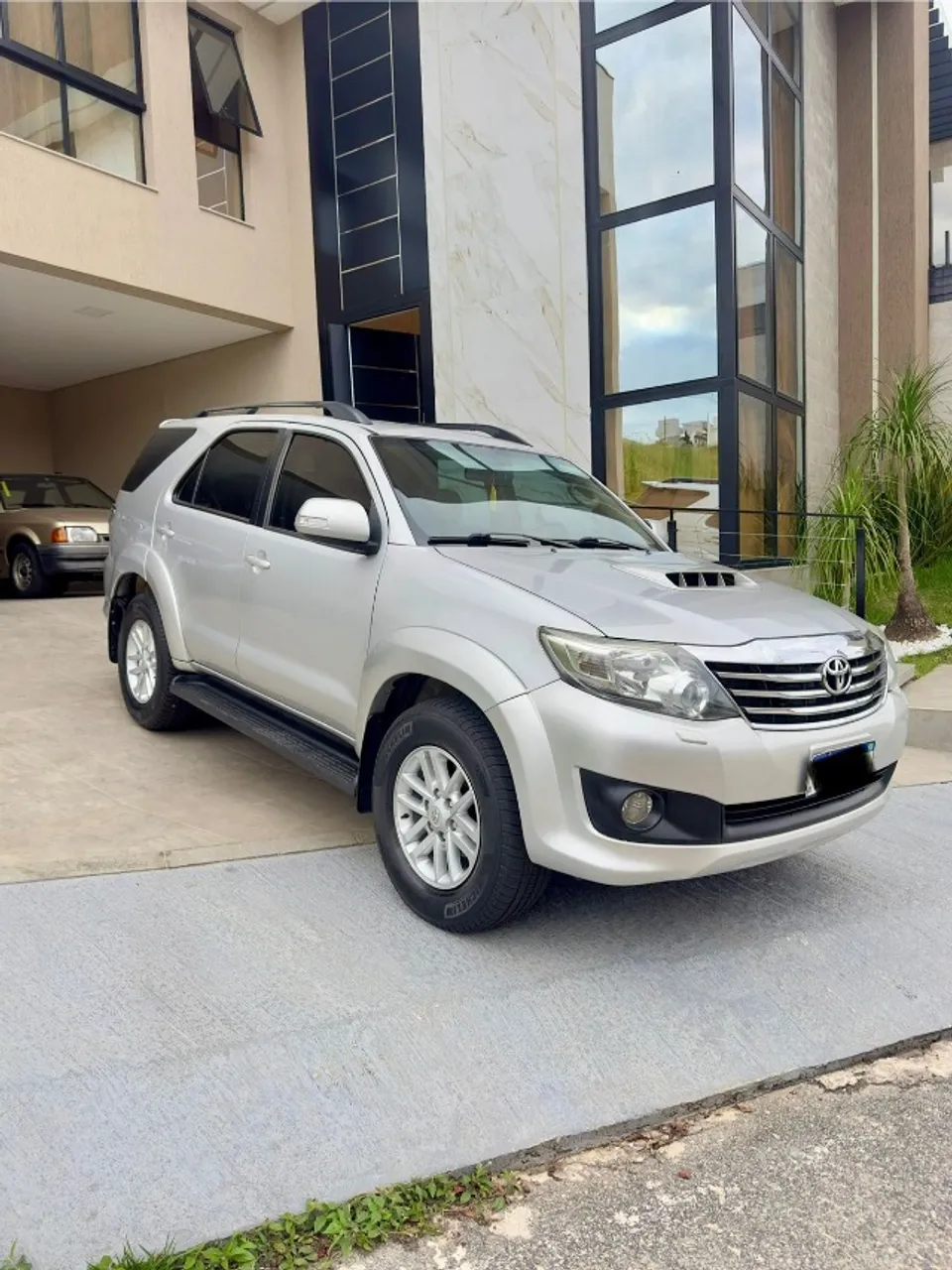 TOYOTA HILUX 2014 Usados e Novos