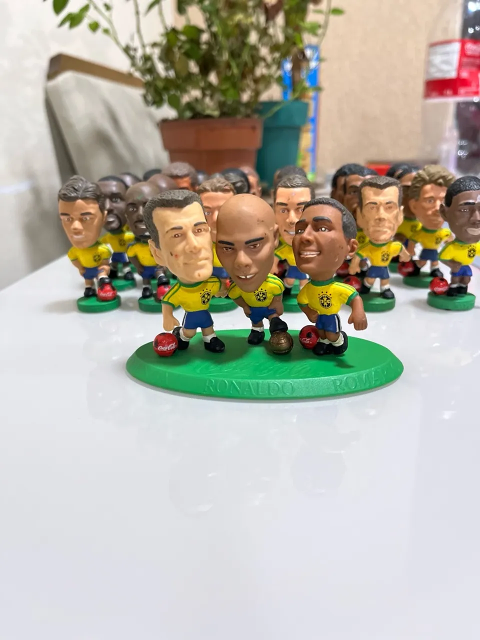 "mini craques" no Brasil