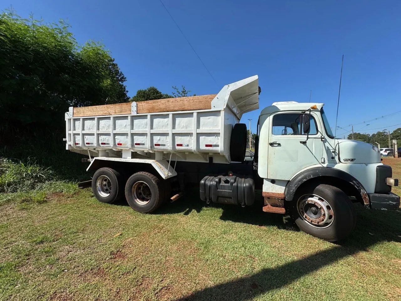 "mb 1518 truck" - Caminhões no Brasil