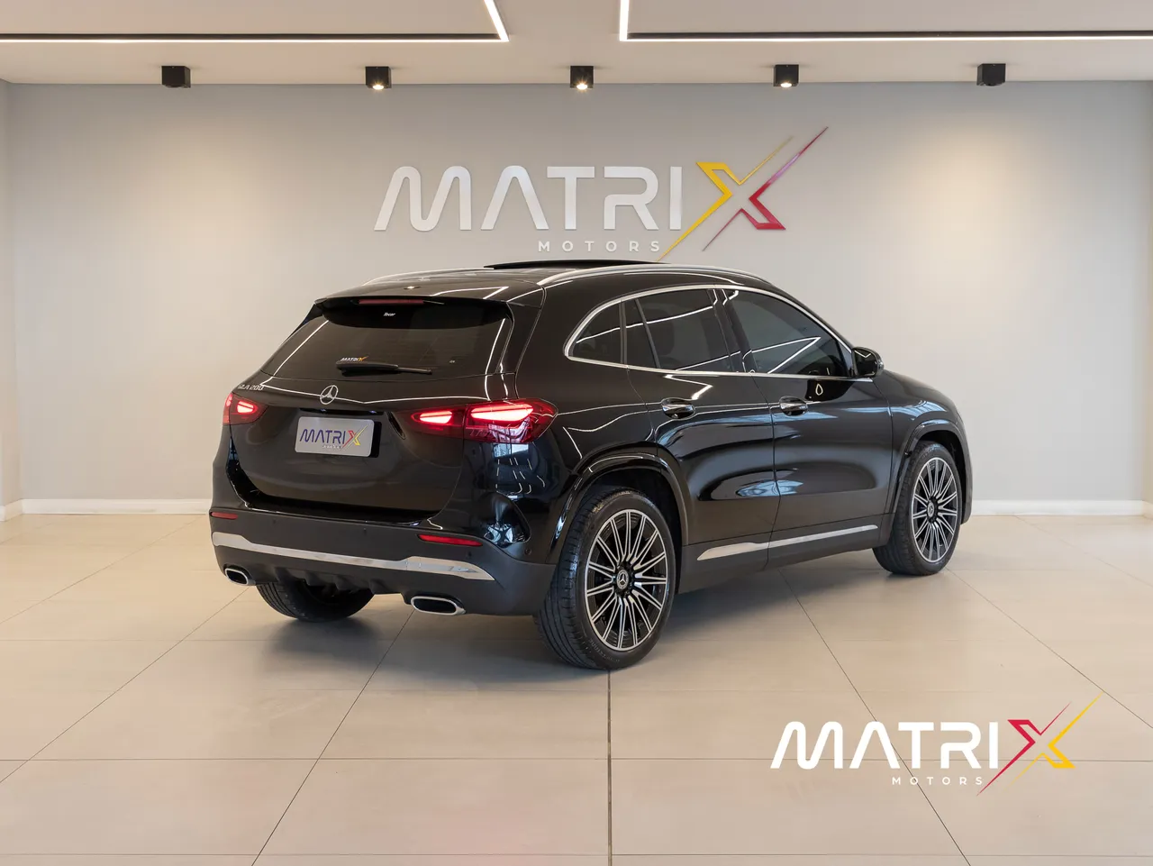 MERCEDES-BENZ GLA-200 Usados e Novos
