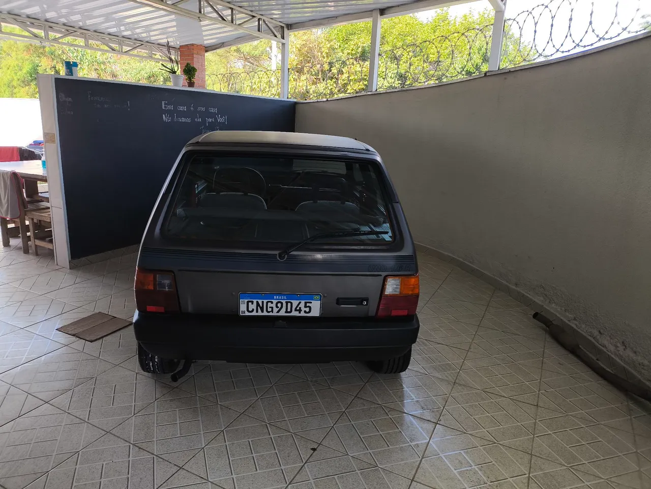 FIAT UNO 1.6R MPI / 1.6R / 1.5R Usados e Novos