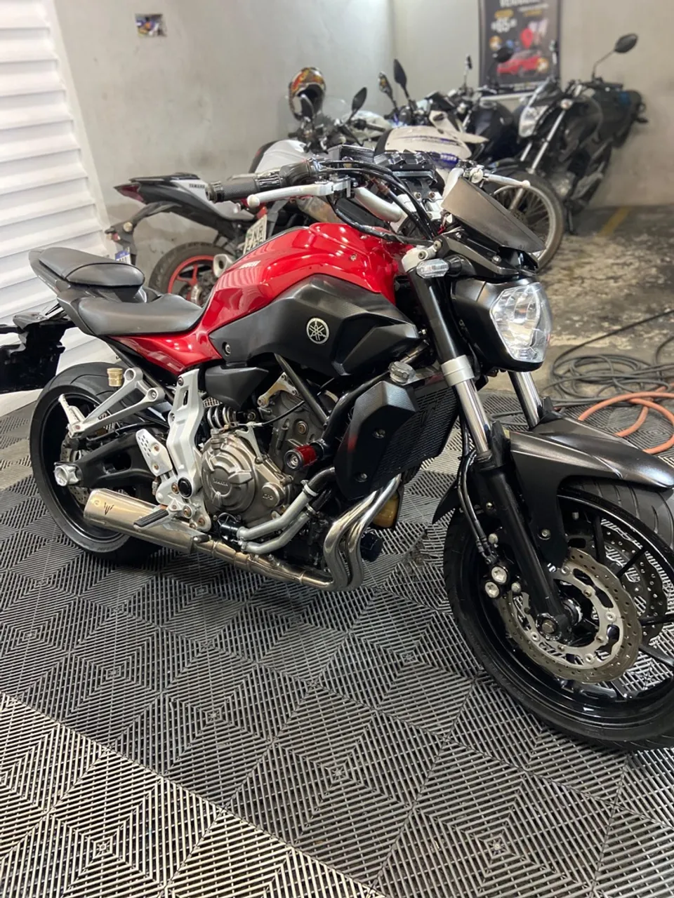 Motos YAMAHA MT-07/MT-07 2016 no Brasil