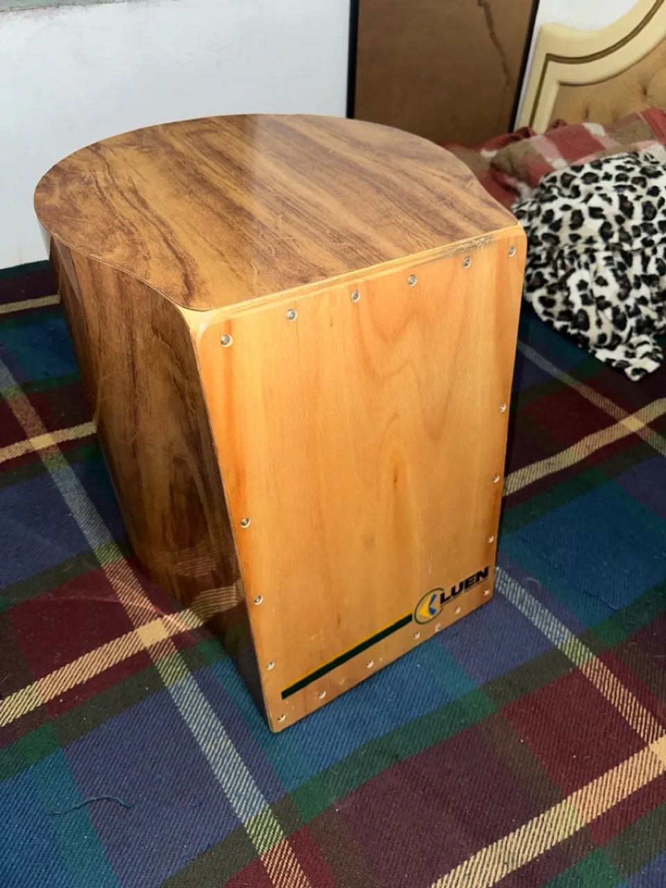 "instrumento cajon" - Instrumentos musicais no Brasil