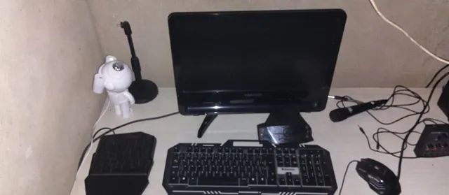 30 polegadas ou maior no Brasil