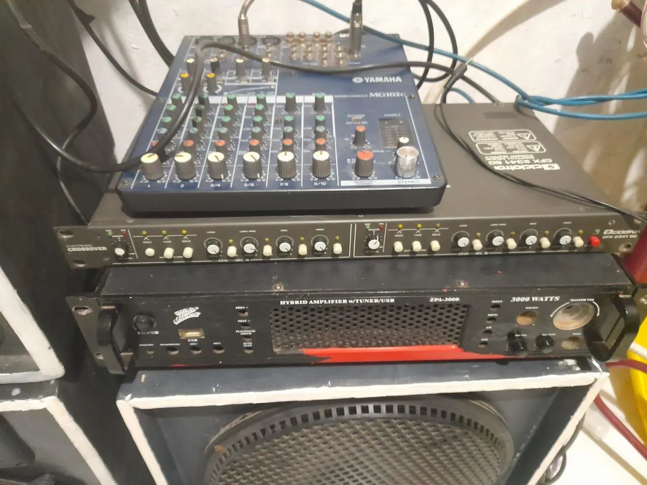 Mesa de Som Yamaha MG1020 + Crossover + Amplificador ZPA-3000 ...
