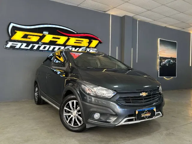 CHEVROLET ONIX 2018 Usados e Novos