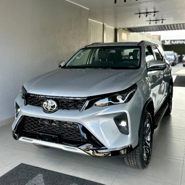 TOYOTA HILUX SW4 SRX PLAT. 4X4 2.8 TB DIE. AUT. Usados e Novos