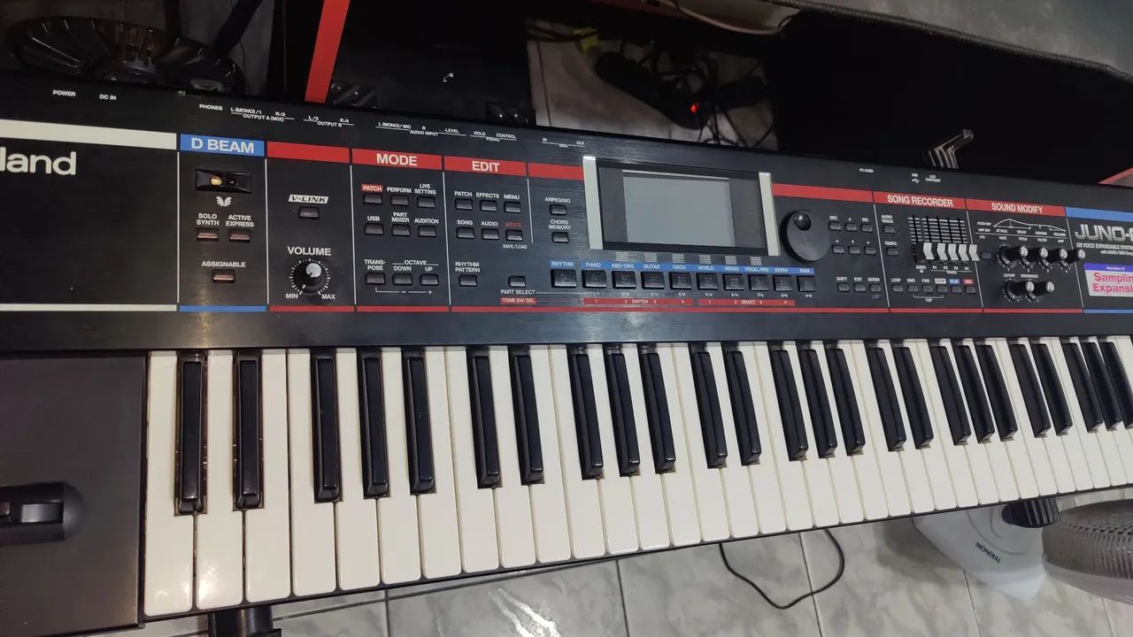 "roland juno" no Brasil