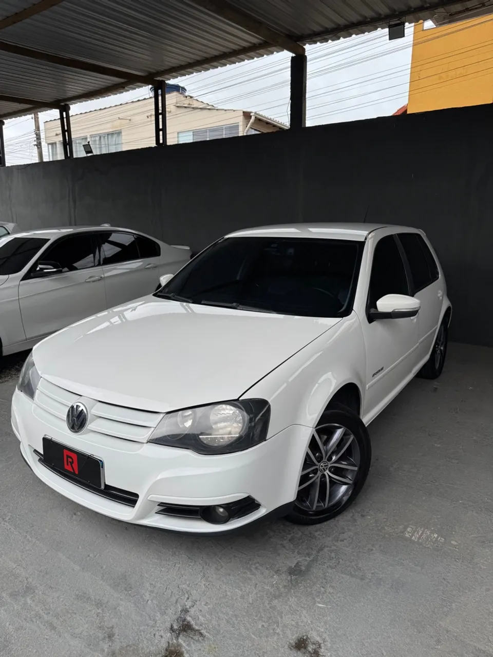 VOLKSWAGEN GOLF SPORTLINE 2.0 MI TOTAL F. 8V TIP. Usados e Novos