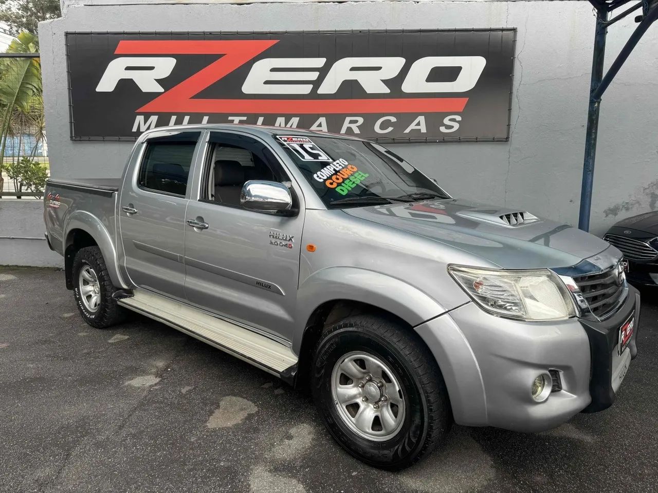 TOYOTA HILUX 2015 Usados e Novos