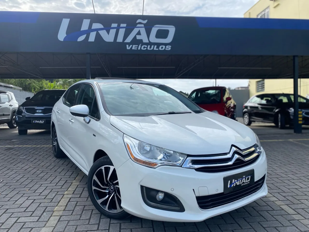 CITROEN C4 2016 Usados e Novos