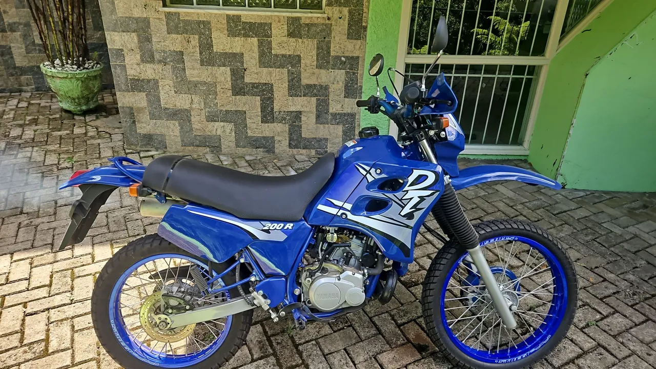 Motos YAMAHA DT no Brasil