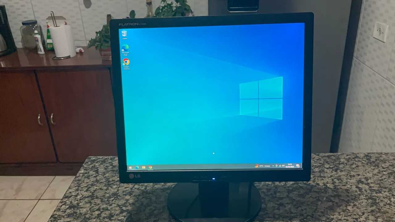 "monitor lg 26 polegadas" - Monitores no Brasil