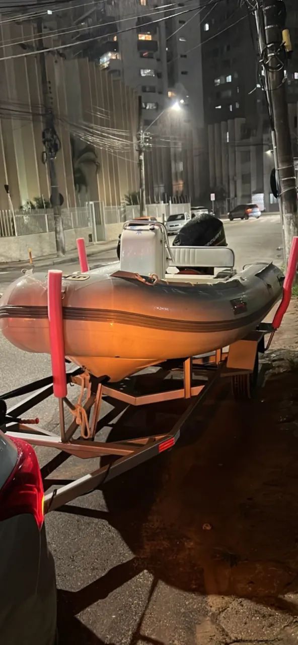 Bote inflavel Zefir 4.2 e motor Mercury 50hp - Barcos e aeronaves ...