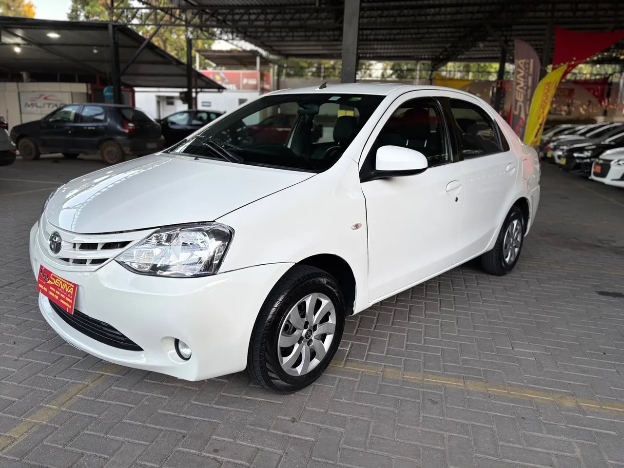 TOYOTA ETIOS 2015 Usados e Novos