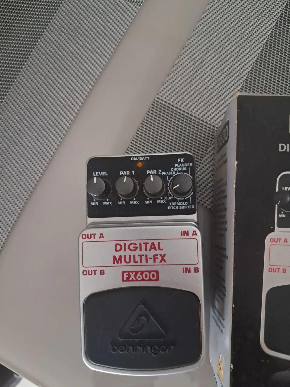 Pedal Multi Efeitos para Guitarra Behringer FX600 Digital Multi-FX ...