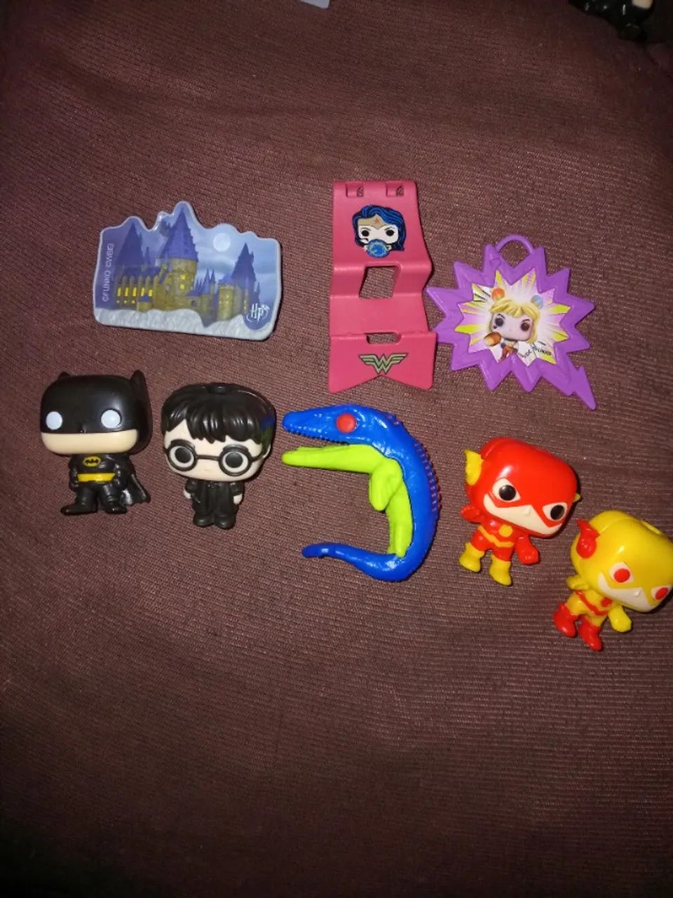 Kinder Joy Dc, Harry Potter e Jurassic Word LOTE! - Hobbies e coleções ...