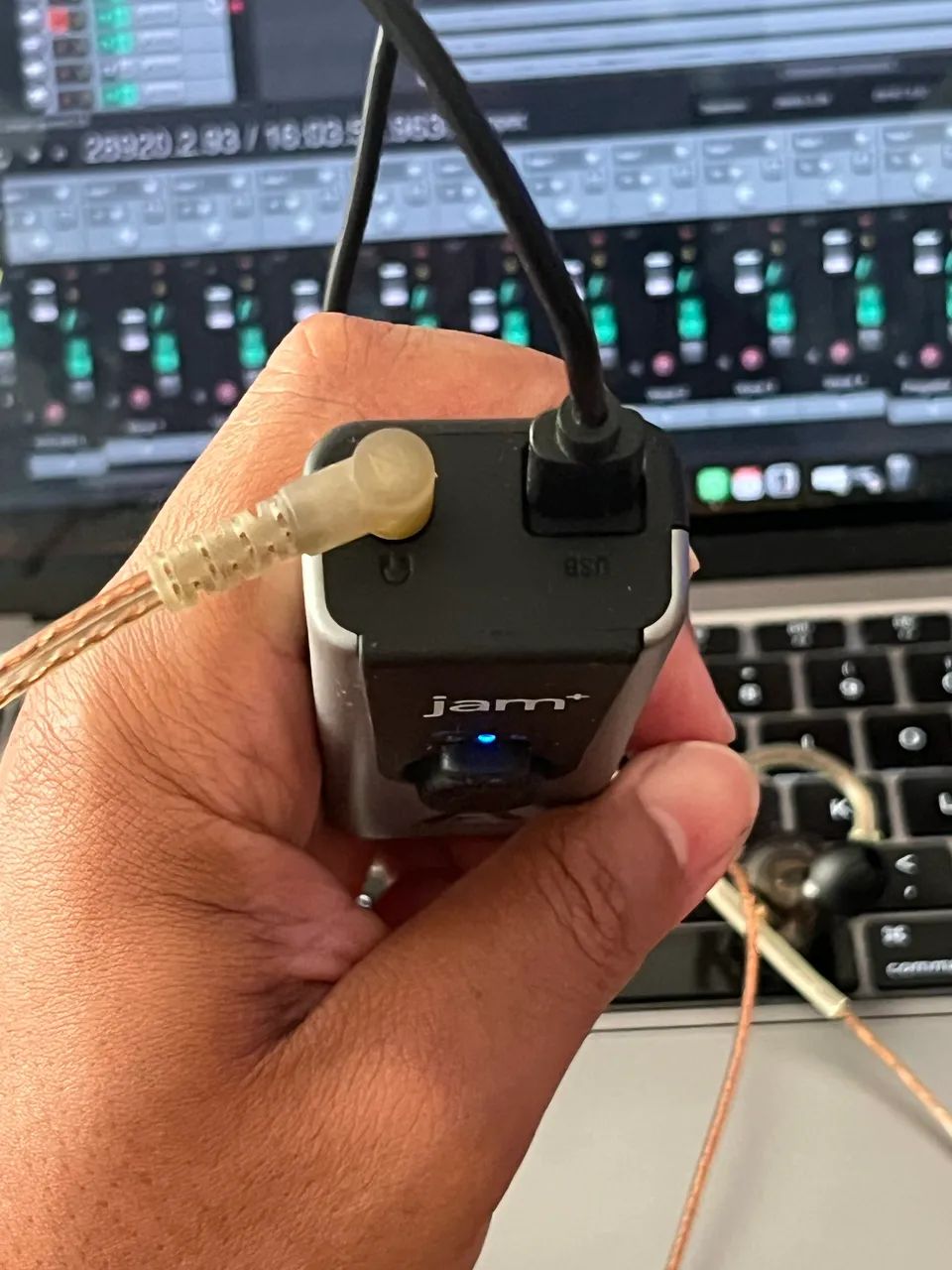 Interface USB jam+ APOGEE - Equipamentos e Acessórios de Som - Setor Cândida de Morais, Goiânia ...