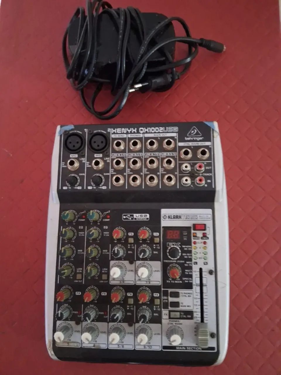 Mesa de som Behringer Xenyx QX1002 USB - Instrumentos musicais - Parque ...