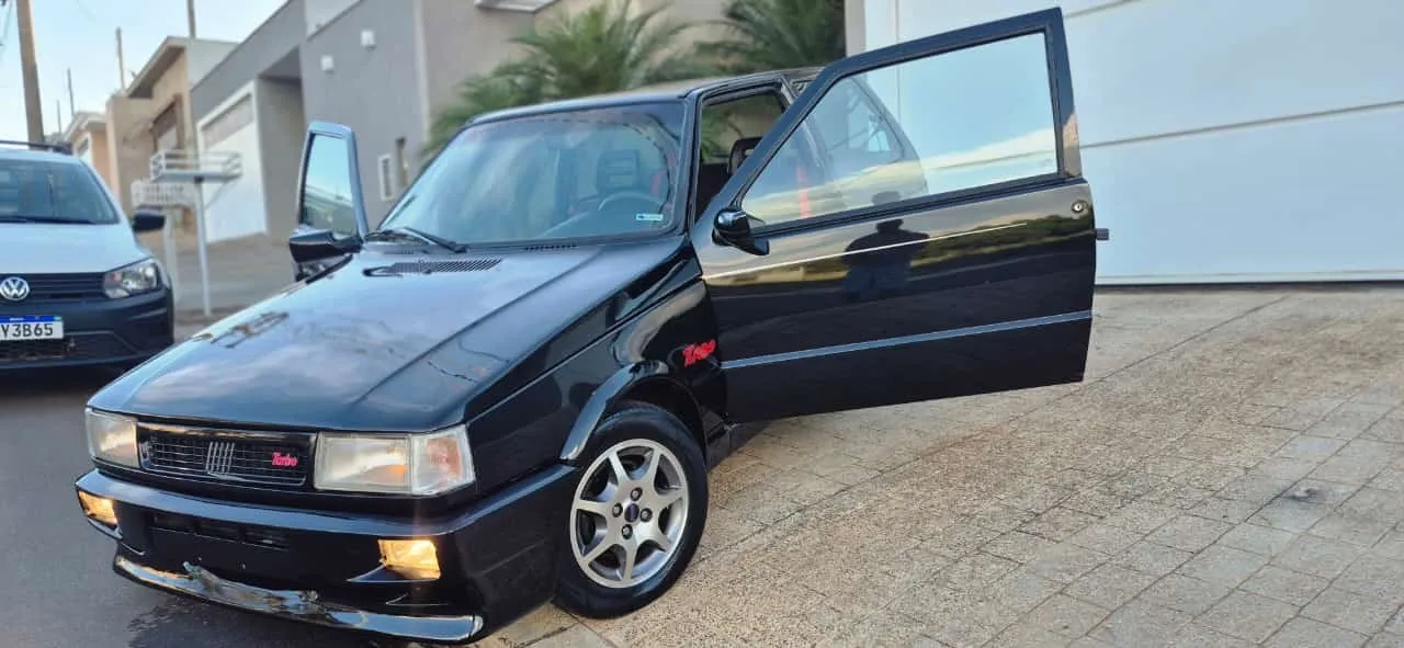 FIAT UNO TURBO 1.4 I.E. 2P Usados e Novos