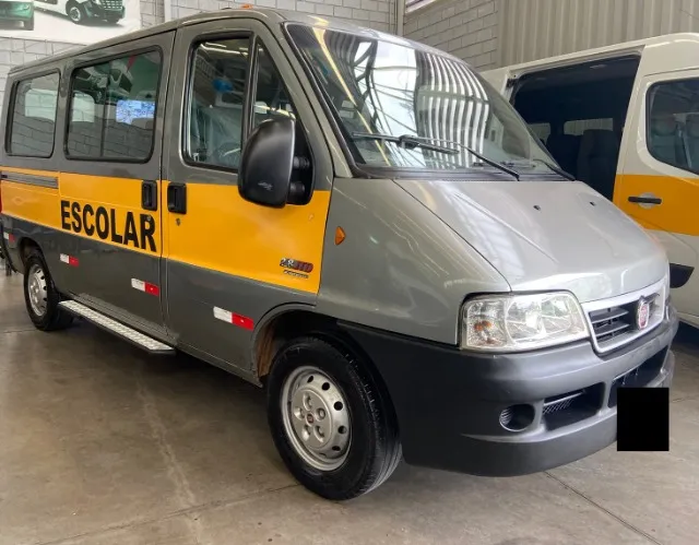 "carro escolar" no Brasil