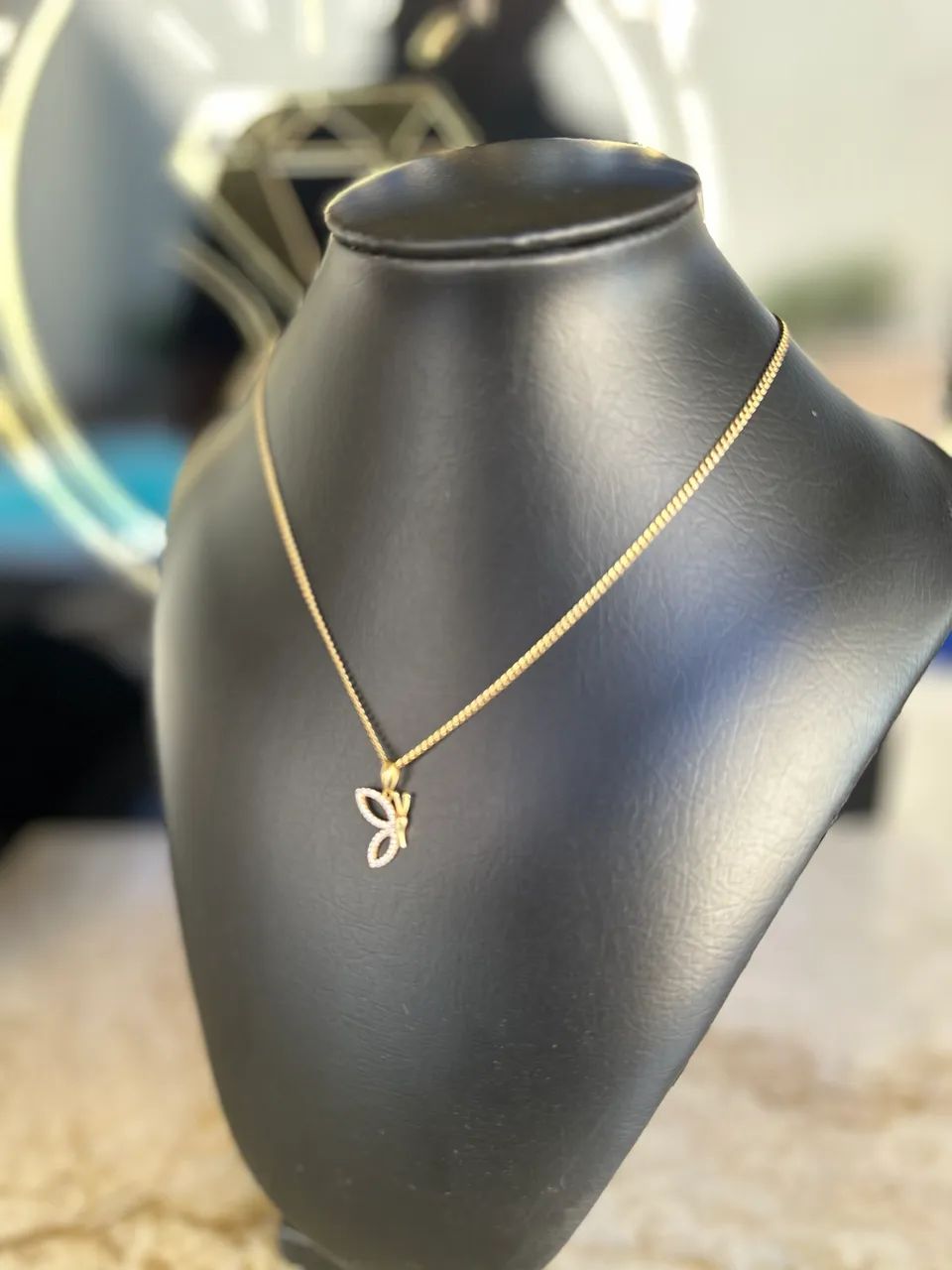 Cordão grumet e pingente de borboleta cravejada ouro 18k - Acessórios ...