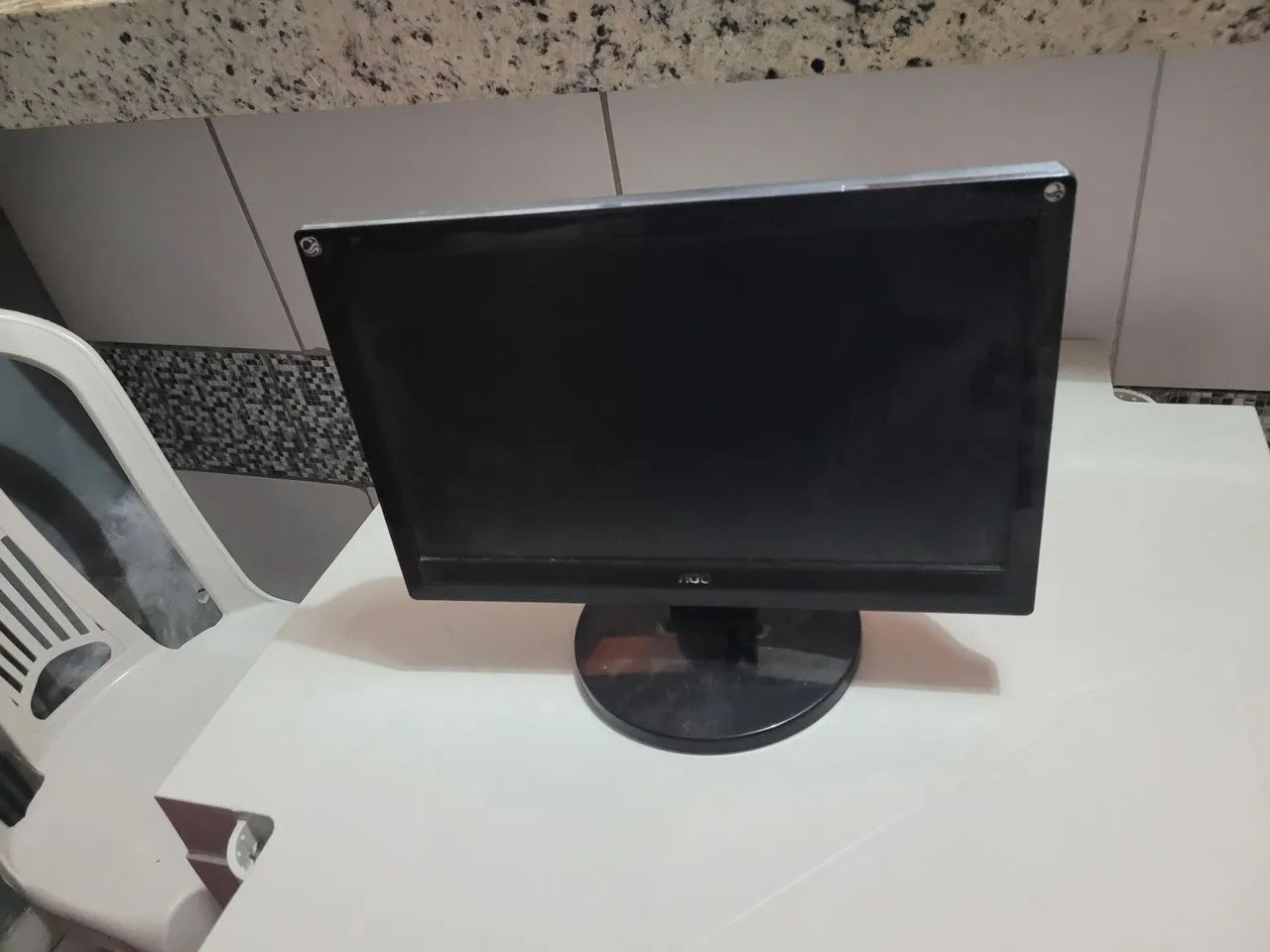 Monitor LCD AOC 17 polegadas - Monitores - Santo Antônio, Teresina 1385989025 | OLX