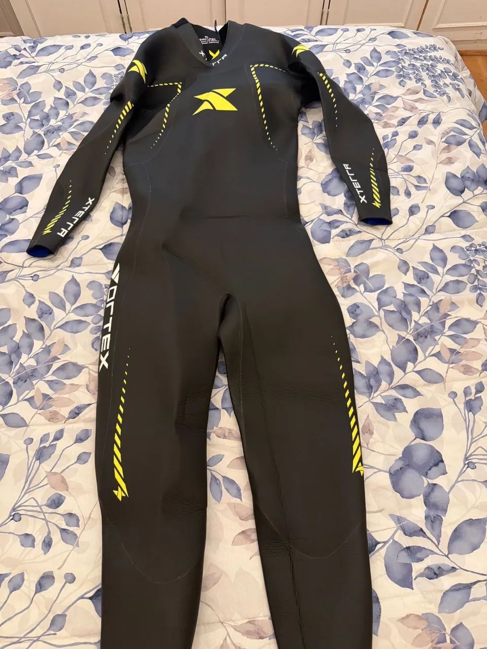 Roupa de Neoprene XTERRA - Tamanho XL - NOVA (sem uso) - Esportes ...