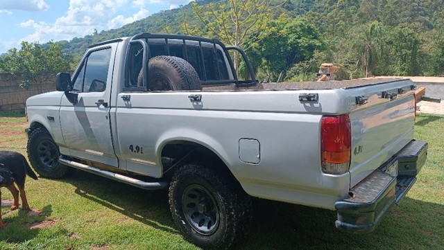 FORD F-1000 XL 4.9I 1997 - 1110261183 | OLX