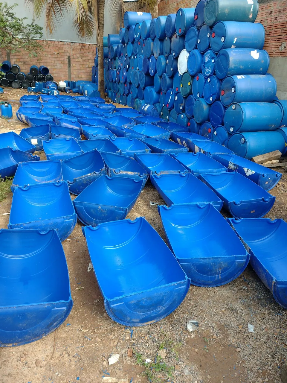 "tambor plastico 200 litros" no Brasil