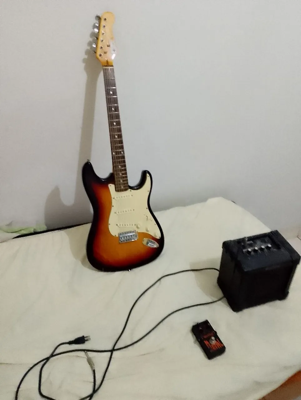 "guitarras condor" - Instrumentos musicais no Brasil