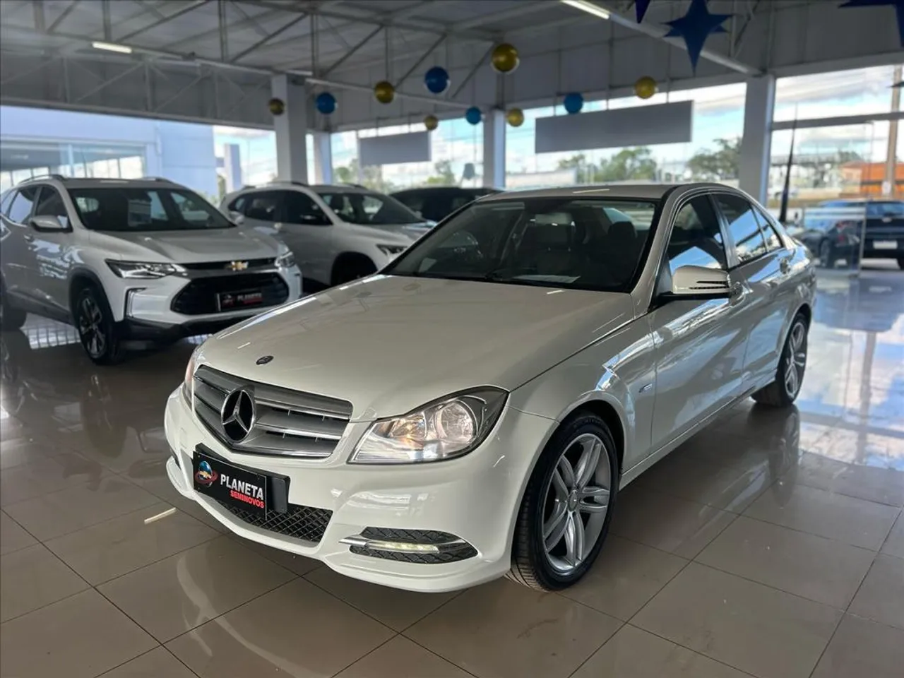 Mercedes-Benz C-180 2011 Usados e Novos
