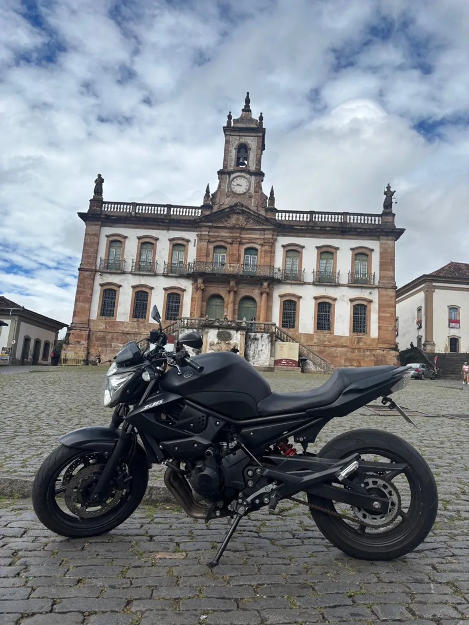 Motos YAMAHA XJ6 no Brasil