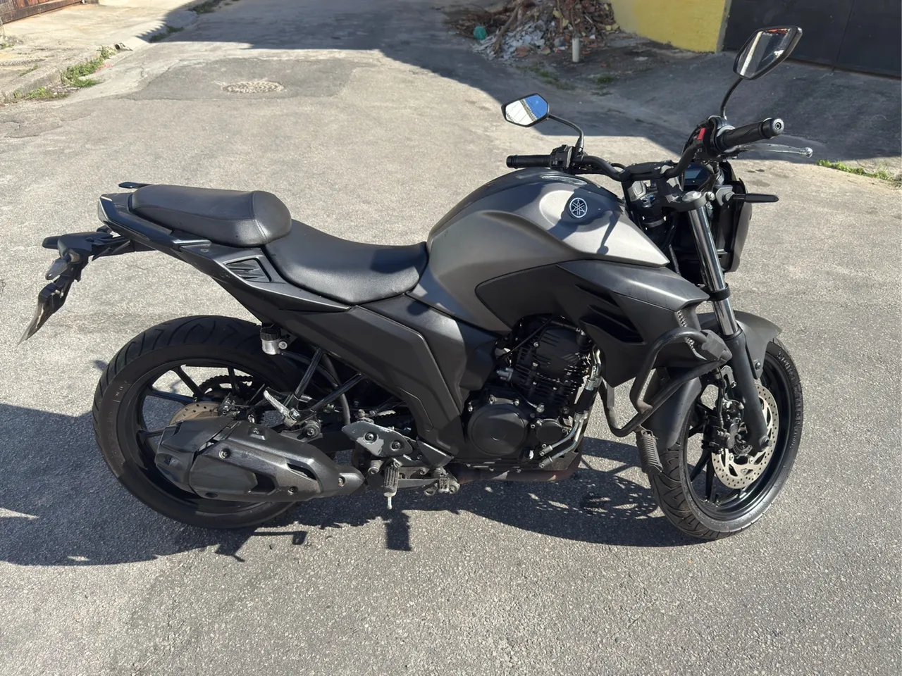 Motos YAMAHA FZ25 2024 no Brasil