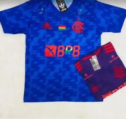 "camisa lgbt" no Brasil