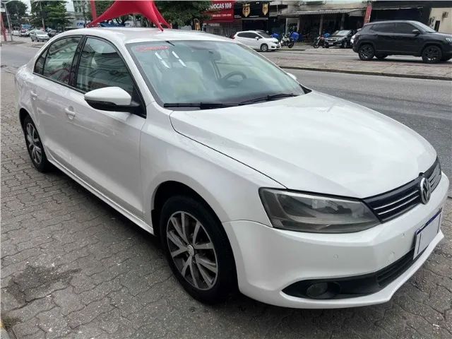 VOLKSWAGEN JETTA 2011 Usados e Novos