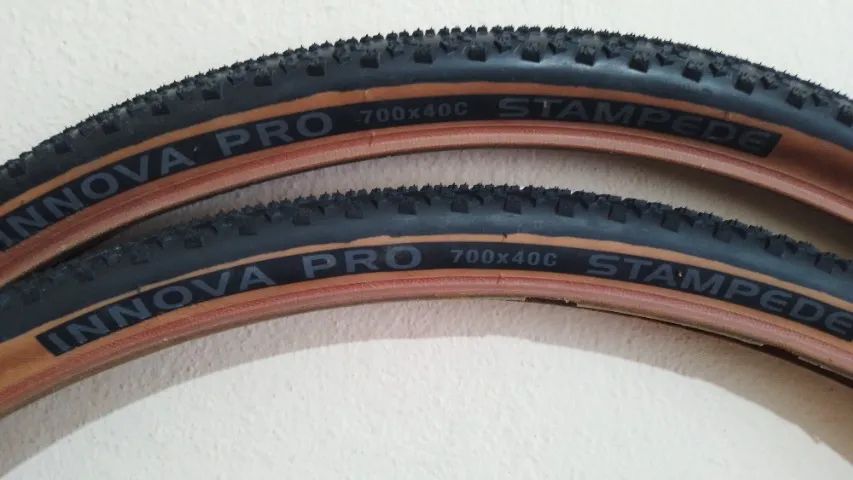 Par de Pneus Innova Pro Stampede 700x40 gravel - Ciclismo - Piraí ...