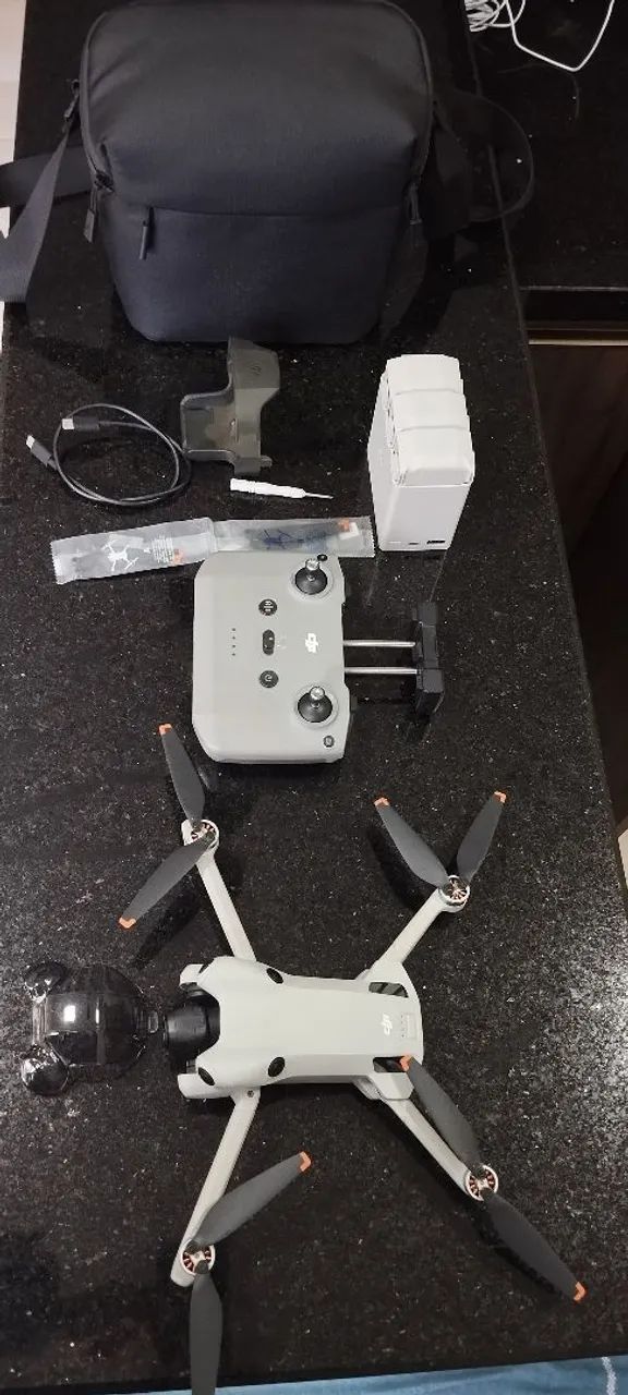 VENDO OU TROCO POR DRONE AIR 3S ou IPHONE, Drone DJI Mini 4 Pro - Completo com Acessórios ...