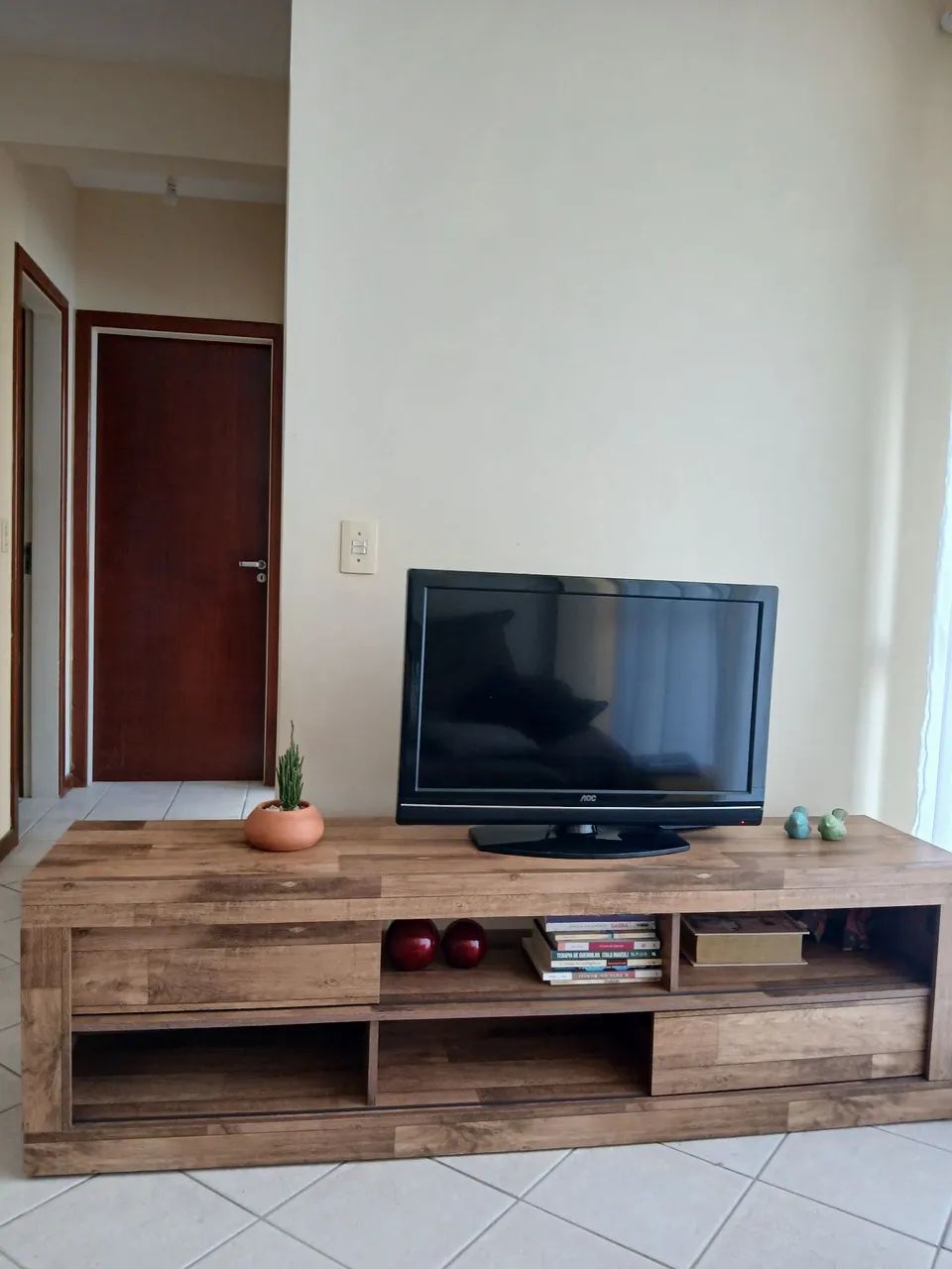 Rack para TV em MDF Amadeirado - Nogueira - Racks e Painéis - Coqueiros ...