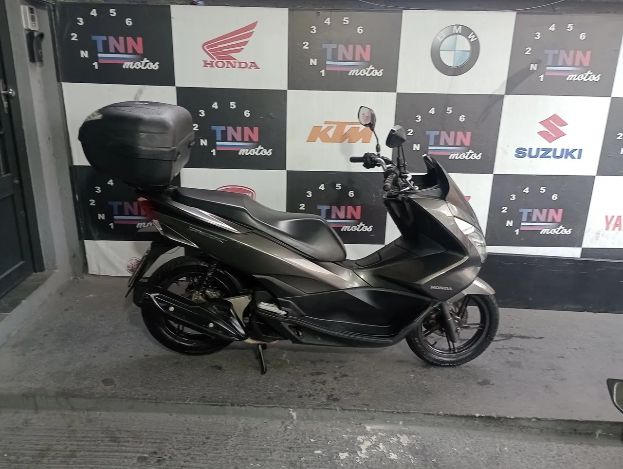 Motos Honda PCX 2016 no Brasil