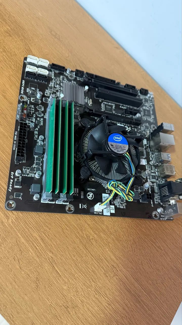 KIT Placa mãe (FCLGA1150) + Processador Intel Core i5-4590 + 8GB ...