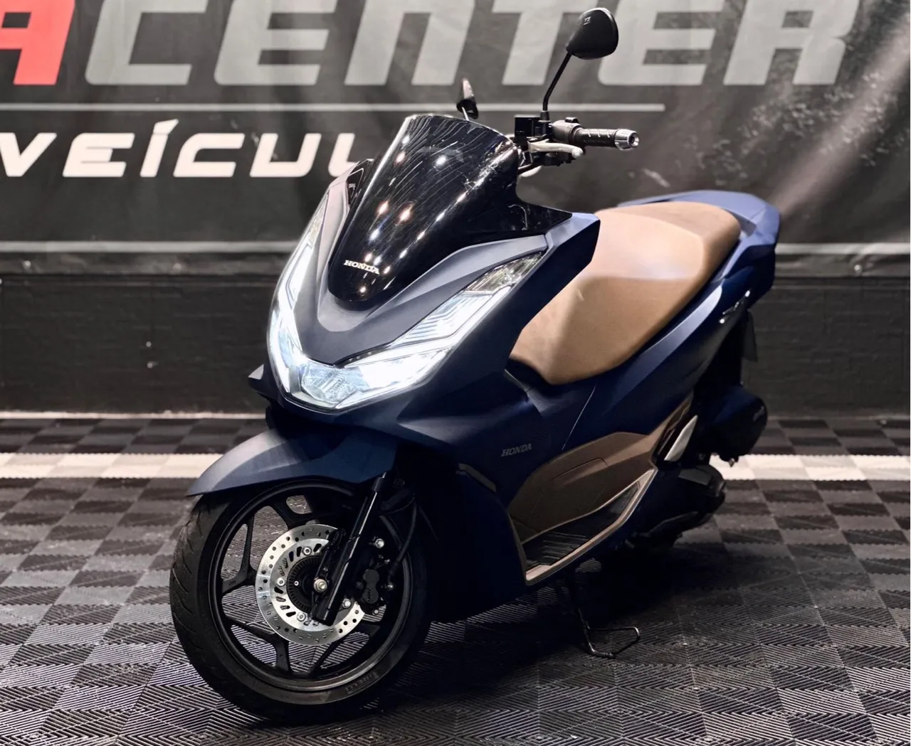 Motos HONDA PCX 2023 no Brasil