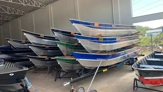 "barco 6 metros borda alta" no Brasil