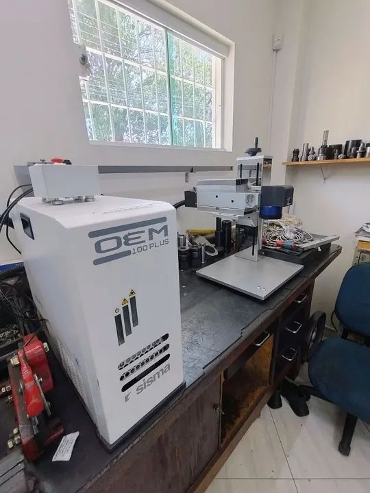 Máquina de Marcação a Laser OEM 100 Plus - Equipamentos Para Comércio ...