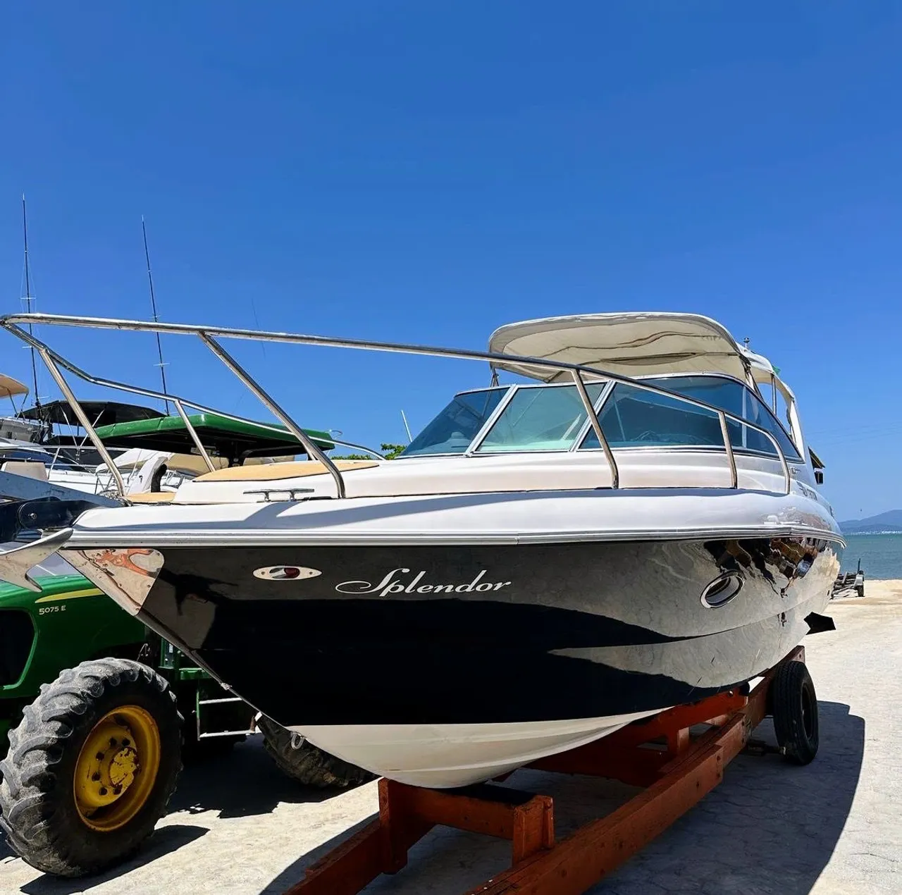 "lancha catamara" - Barcos e aeronaves no Brasil