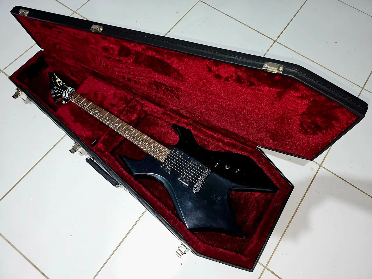 "warlock guitarra" - Instrumentos musicais no Brasil